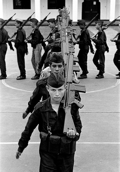 El SMO no es la respuesta para una juventud afectada por la pobreza y ...